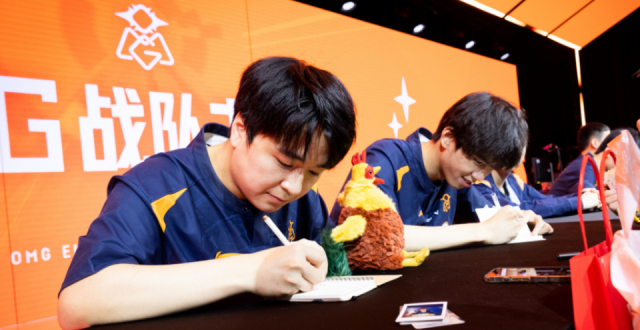 LPL最佳阵容：OMG成大赢家，Scout或卫冕常规赛MVP_腾讯新闻