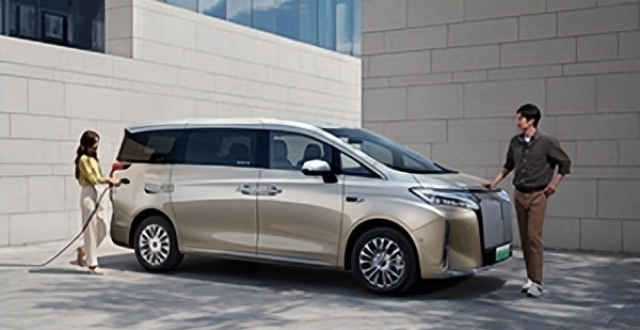 闪电快讯 | 长城汽车加入电动MPV混战 魏牌高山起售价33.58万元_腾讯新闻