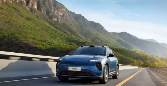 敢自称“全能选手”？看看蔚来全新ES6对比理想L7谁更胜一筹_腾讯新闻