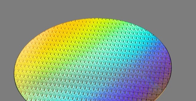CES 2026震撼登场！AMD 2nm新品强势对决Intel 18A工艺_腾讯新闻