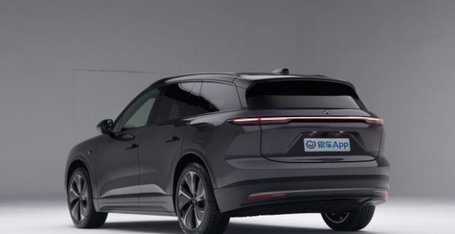 全新蔚来ES6正式上市 售36.80万元起_腾讯新闻