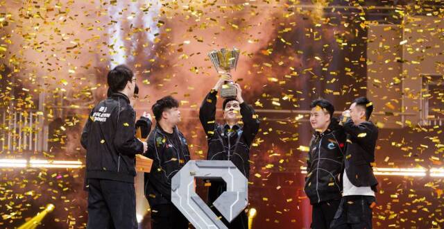 超越“奇迹”的战队：EP成为CFML首支四连冠队伍_腾讯新闻