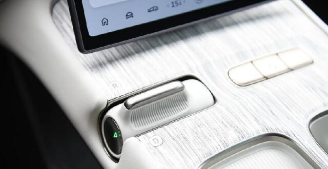 油转电呈趋势，增购BBA/置换“56E”，不妨看看蔚来ET7吧_腾讯新闻