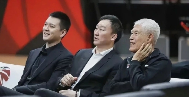 今晚！CCTV5直播CBA辽篮VS青岛，杨鸣率队冲击5连胜，张镇麟缺阵_腾讯新闻