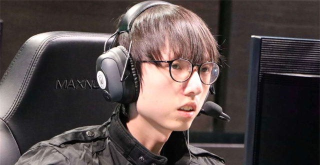 RNG又缺钱了？香锅吐槽自己身价已经“升”到7000万：你没钱别找我啊_腾讯新闻