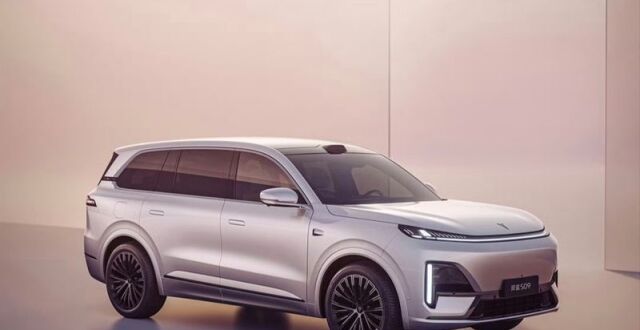 深蓝S09中大型SUV将于四月下旬开启预售 预计售价30-35万元_腾讯新闻