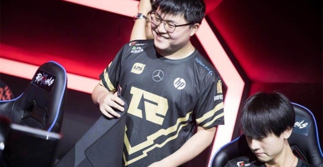 “s8的乌兹能打穿所有ad包括我”，ruler谦虚：elk并不弱_腾讯新闻