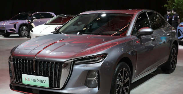 15.98万元起，红旗H5 PHEV正式上市，综合续航达1600km_腾讯新闻