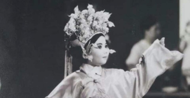 一个唱大戏的青年戏曲演员，决定去做“小剧场”｜面孔_腾讯新闻