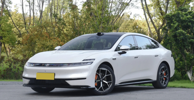 长安启源A06纯电预售11.99万元起，配置丰富，上市还能再降1万？_腾讯新闻