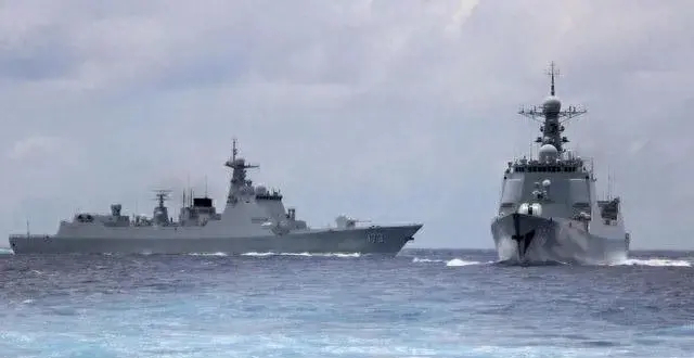 发展052E还是055青春版？9000吨级驱逐舰，中国海军真的需要吗？_腾讯新闻