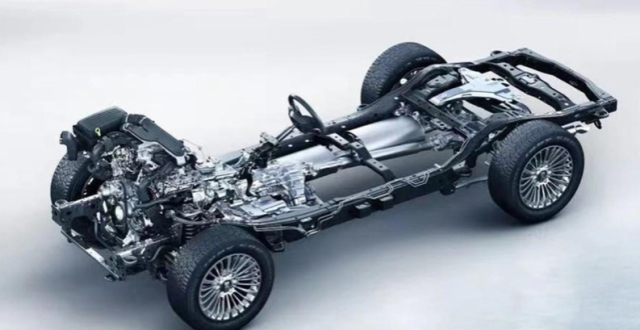 坦克300连发三款新车，3.0T六缸、2.4T柴油、2.0T插混齐亮相_腾讯新闻