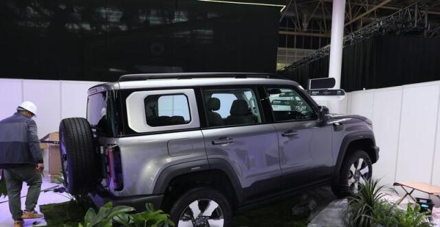 2024北京车展：北京汽车BJ60/BJ40魔核电驱版亮相_腾讯新闻