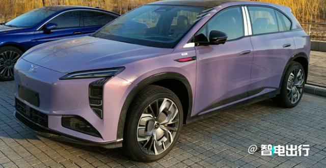 红旗HS7纯电版首发！配800V超充+空气悬架+四驱_腾讯新闻