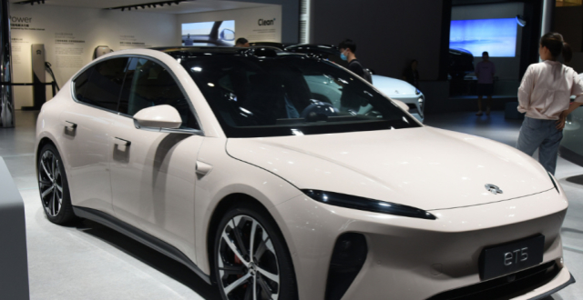 全面评测蔚来ET5，使用蔚来NT2.0设计语言，零百成绩突破3.63秒_腾讯新闻