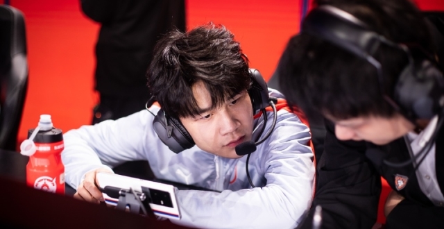 DYG再次无缘季后赛，CMT直言执行力不够，小义MVP榜第二也带不动_腾讯新闻