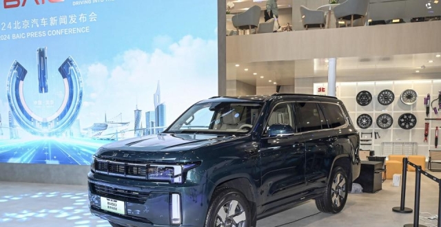 对标坦克500 Hi4-T，北京BJ60魔核电驱版北京车展首发_腾讯新闻