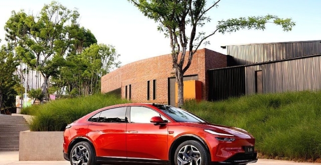 乐道L60即将登场 与智己LS6相比谁更强？_腾讯新闻