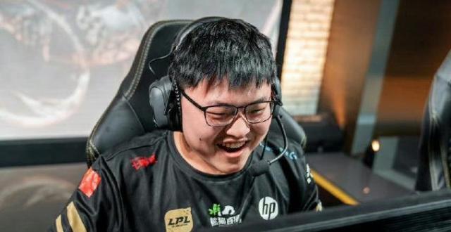 比Bang强，比尺帝强！乐言喊话：UZI就是第一AD_腾讯新闻