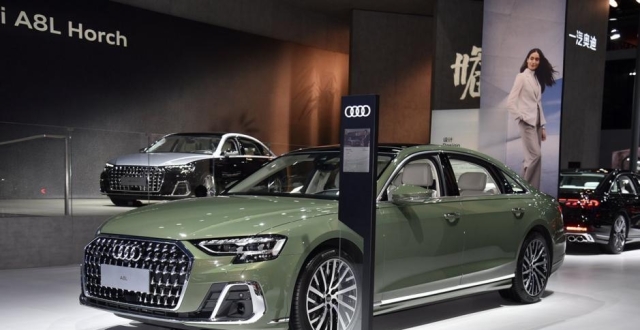 80万的奥迪A8L，降了4万块有没有吸引力？诱人不？_腾讯新闻