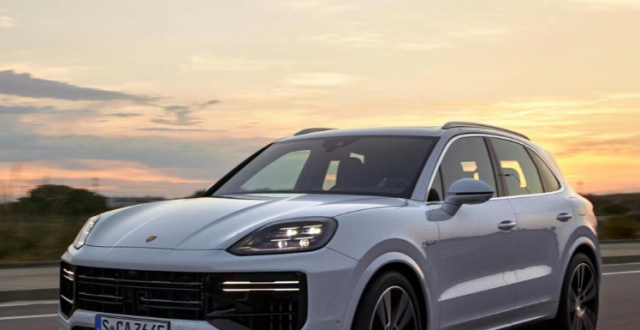 全新保时捷卡宴 Turbo E-Hybrid 车型上市，售价 194.8 万起_腾讯新闻