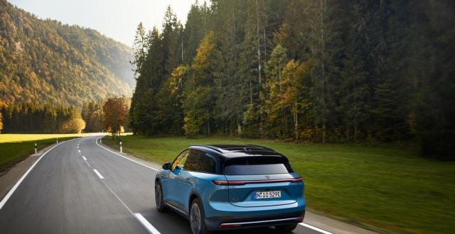 同样的30万级，蔚来ES6和宝马X3，谁更值得选_腾讯新闻