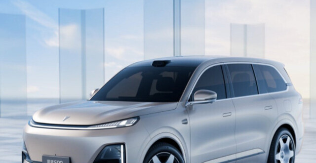 大六座SUV市场“9系”大战：深蓝S09限时20.49万元起售，欲抗衡理想L9、问界M9_腾讯新闻