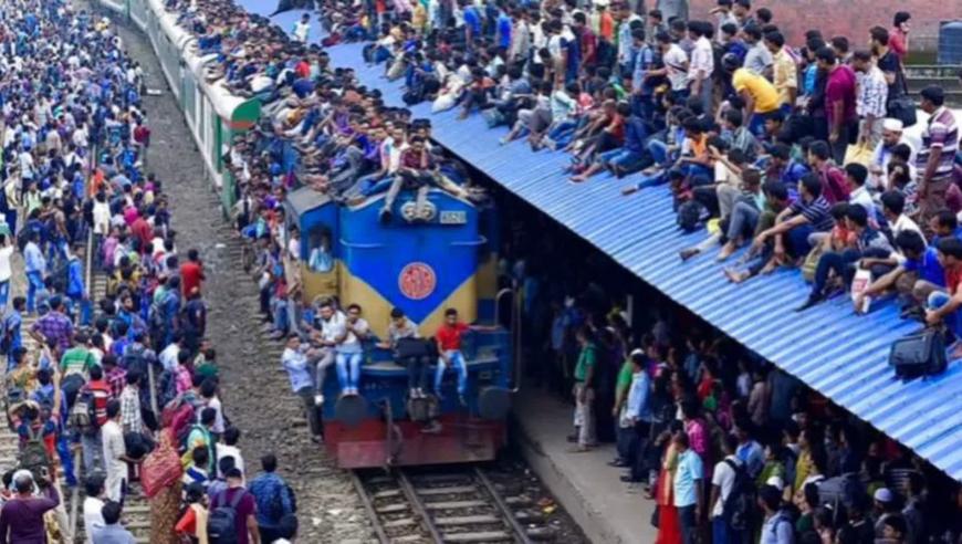 成都到乌鲁木齐的Z508次列车：世界上唯一一辆乘客主动擦车窗的火车_腾讯新闻