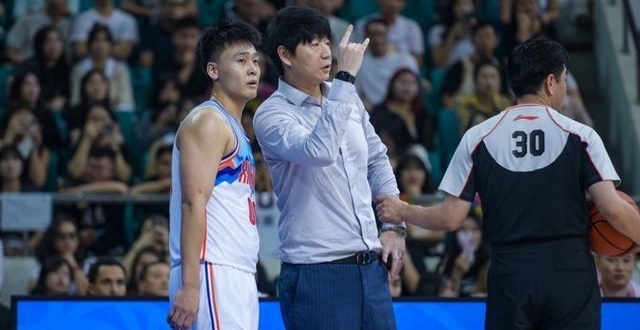 CCTV5直播！陈国豪阻击沙拉木，赵睿PK三分王，双外援MVP正面交锋_腾讯新闻