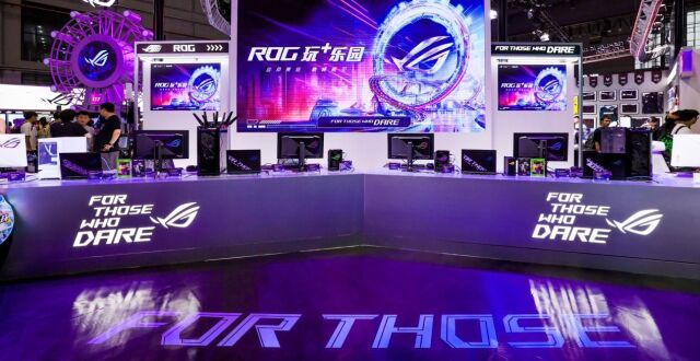 BW2025 ROG绝神 RO姬x初音未来版电竞显示器，双模新品闪耀登场_腾讯新闻