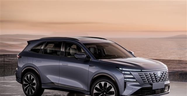 燃油车还香吗 全新长安CS75 PLUS上市：1.5T+8AT、12.19万起_腾讯新闻