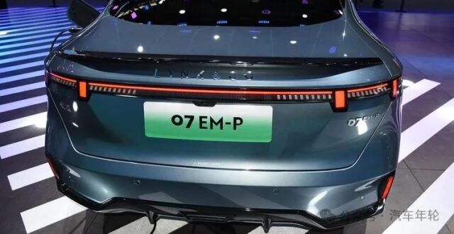 百公里加速6.5秒/起售16.98万，领克07EM-P能打败海豹DM-i吗？_腾讯新闻