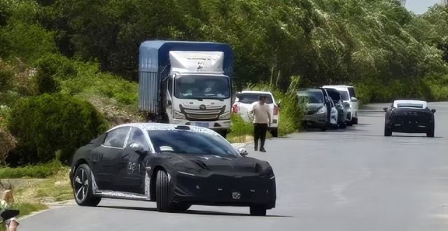 小米新车测试车外观曝光，SU9要来了？_腾讯新闻