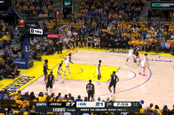 NBA季后赛：火箭93-104勇士G3丨时刻做好投篮准备 小史密斯空位三分果断发炮手起刀落_腾讯新闻