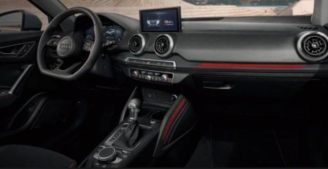 2025款奥迪Q2L正式上市 全系降价5.1万 售17.18万起_腾讯新闻