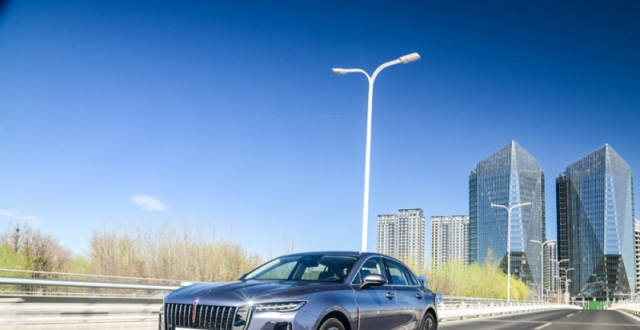 先享价15.98万元起 红旗H5 PHEV开启预售 纯电续航170km_腾讯新闻