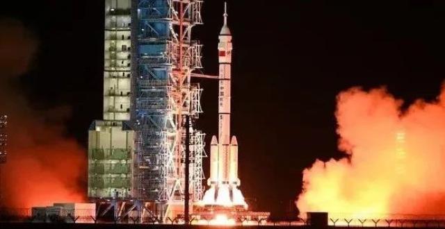 蝌学荐书 | “90”后已经上天了，现在报名航天员还来得及吗？_腾讯新闻