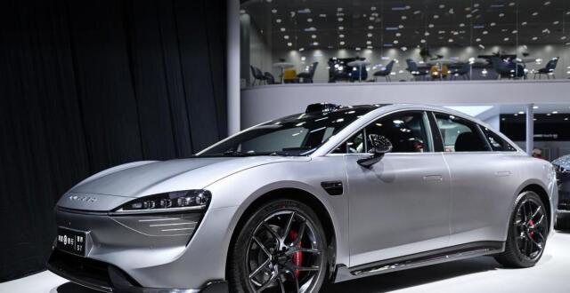 北京车展鸿蒙智行全家族参展，重磅新车享界S9、问界新M5首次登场_腾讯新闻