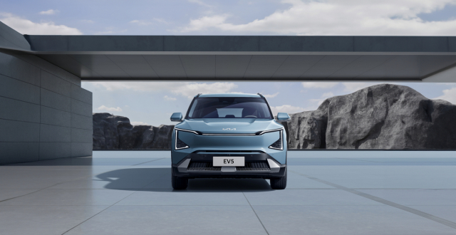 720Km续航，“满配”进化，起亚EV5长续航版本18.48万起售_腾讯新闻