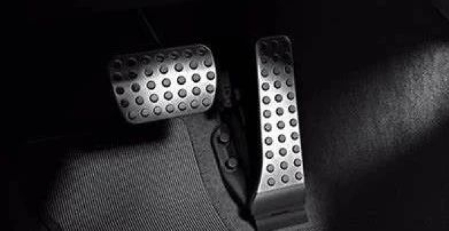 油门和刹车踏板解析功能_腾讯新闻