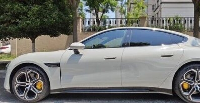 1.5万公里后谈小米SU7：操控优于宝马530和奔驰E300_腾讯新闻