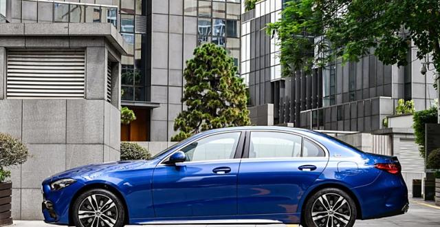 来看2.0T+插混的实力，试驾奔驰C350eL，油门的调校偏沉_腾讯新闻