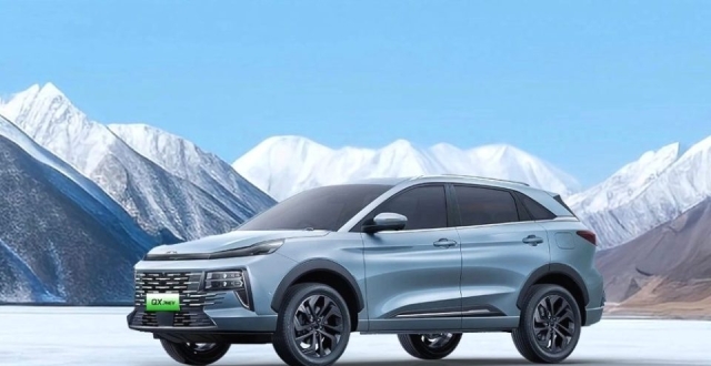 插混SUV三选一江淮QX PHEV、银河L7、欧尚Z6 iDD谁更强？_腾讯新闻