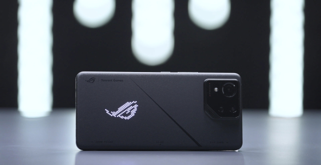 5999元起！诚意满满的ROG 8系列又成游戏手机首选？_腾讯新闻