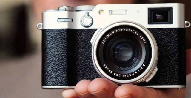 试用 | 富士X100 VI不仅仅是一次更新，而是一个飞跃_腾讯新闻