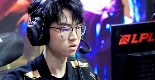 “圆神”永恩关键时刻单杀Care飞机，RNG 3-1击败FPX拿到开门红_腾讯新闻