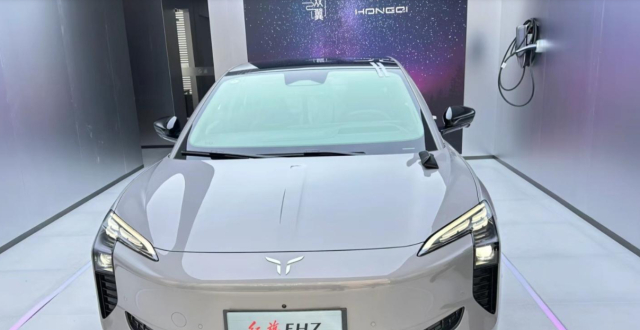 赶在小米SU7前上市，红旗EH7起步22.98万，硬件是有诚意的_腾讯新闻