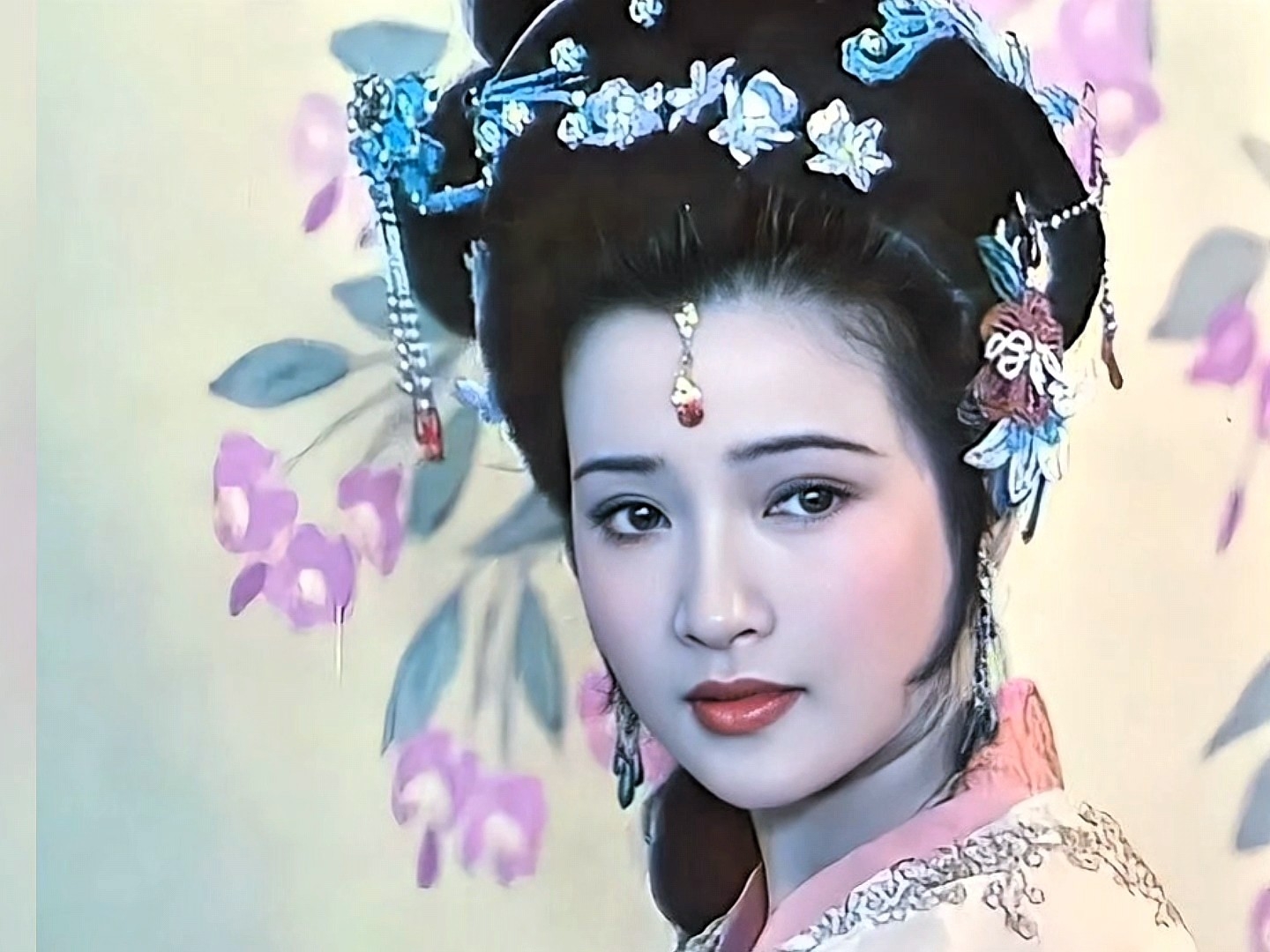 何晴是唯一一个演全了四大名著的女演员，这才叫古典女神！_腾讯新闻