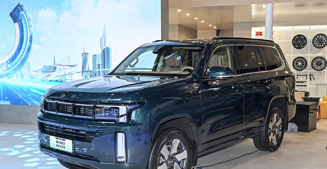 BJ60雷霆北京区域上市 增程动力 售价25.98-28.58万元_腾讯新闻