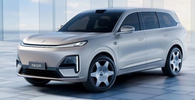 85后年轻精英家庭大六座SUV选谁？深蓝S09 VS 理想L8_腾讯新闻